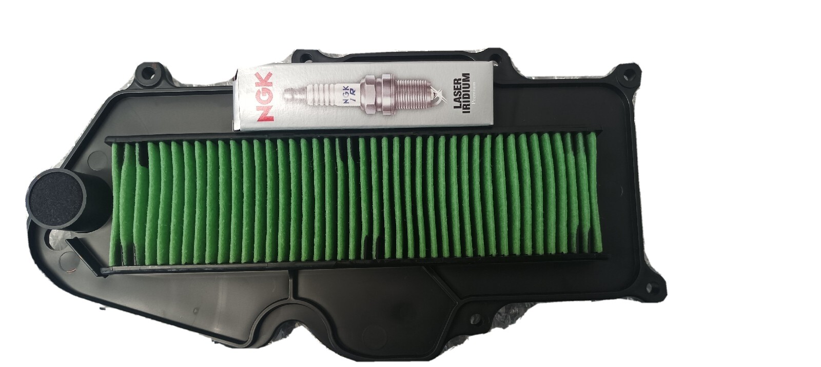 Vespa GTS Air Filter And Spark Plug NGK iGet 125 150 Euro 4 / 5 2016 ...