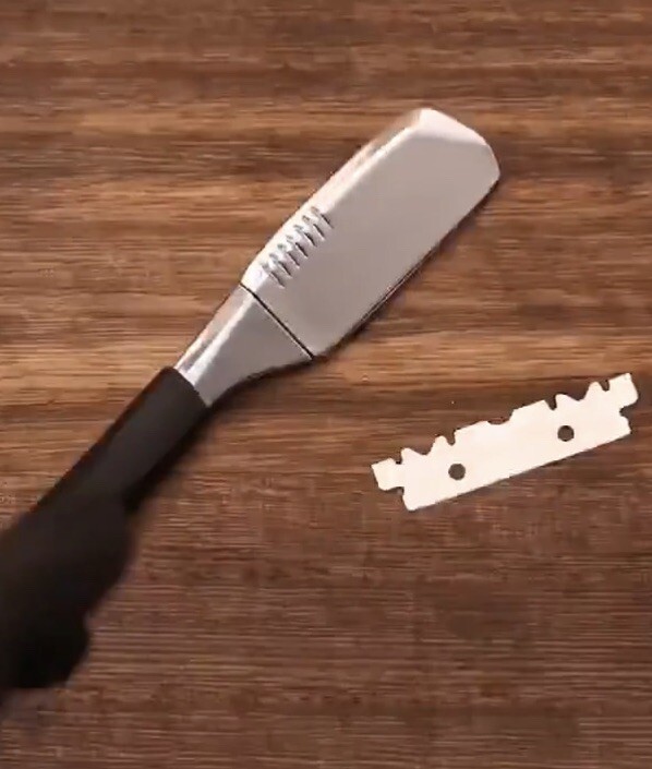 Razor Master Straight Kamisori Similar to Feather artist club single ...