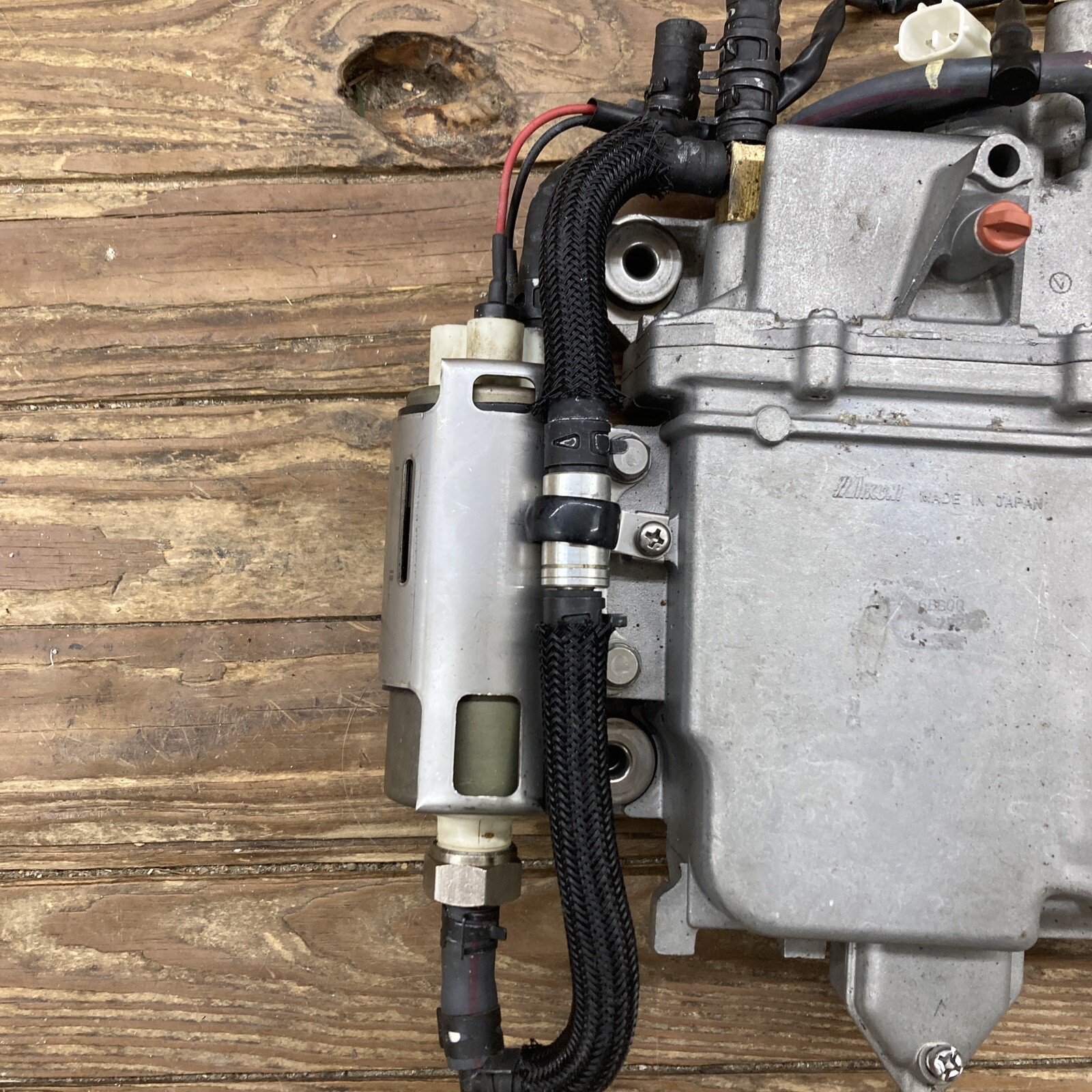 2010 Yamaha F225TXR Fuel Pump and VST Assembly | eBay