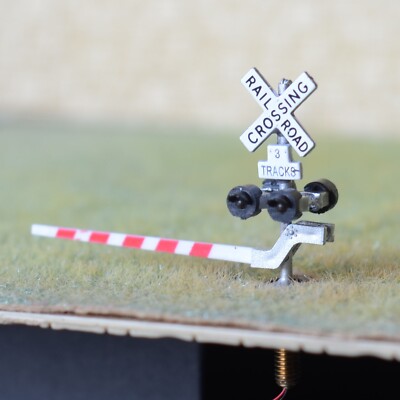 2 x N scale model grade crossing signal gate stop lever 3 track ...