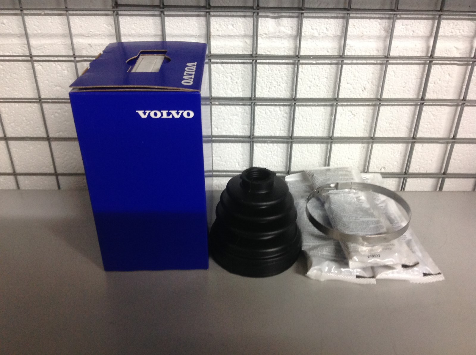 Genuine Volvo Inner Drive Shaft Boot S40/V50/C30 | eBay UK