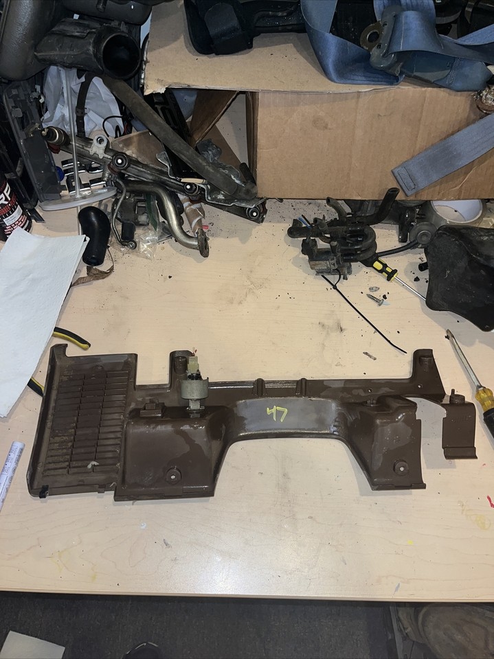 84-89 Toyota Pickup Truck 4Runner Lower Dash Knee Kick Panel Trim Bezel ...