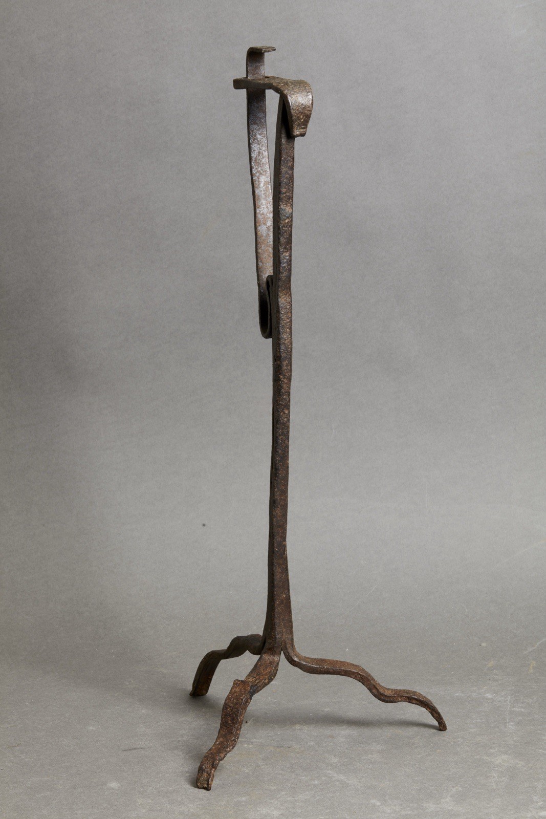 RARE FORM 18TH C EARLY COLONIAL PERIOD WROUGHT IRON SPLINT RUSH HOLDER ...
