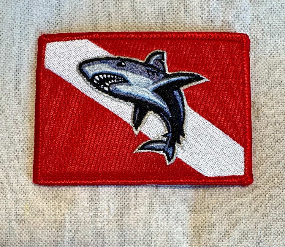 SCUBA DIVING PATCH SHARK DIVER DOWN RED embroidered iron-on SOUVENIR ...