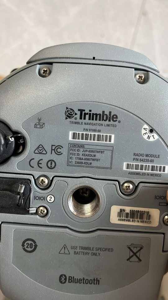 Trimble R8s GNSS receiver Full Base/Rover Precision RTK radio UHF 410 ...