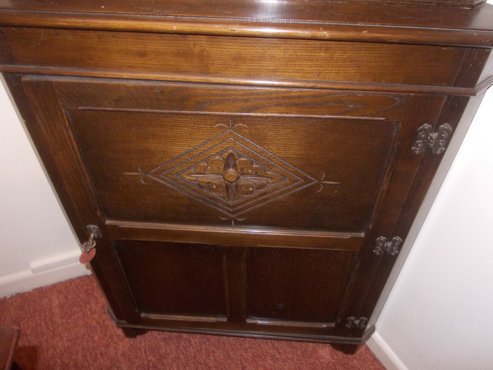 JAYCEE CORNER CABINET MODEL 0561 | eBay UK