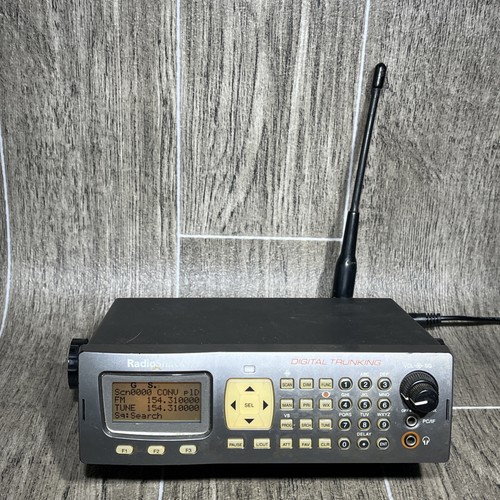 RADIO SHACK PRO-197 Digital Trunking Desktop Mobile Scanner w/AC ...
