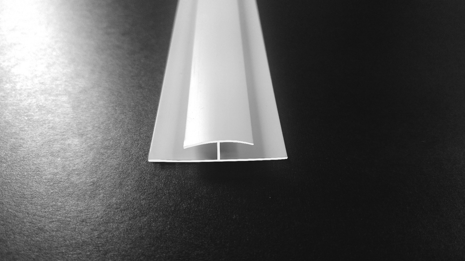 White Trims 5mm For Wall Cladding Panels White Finishing Trims PVC Wet ...