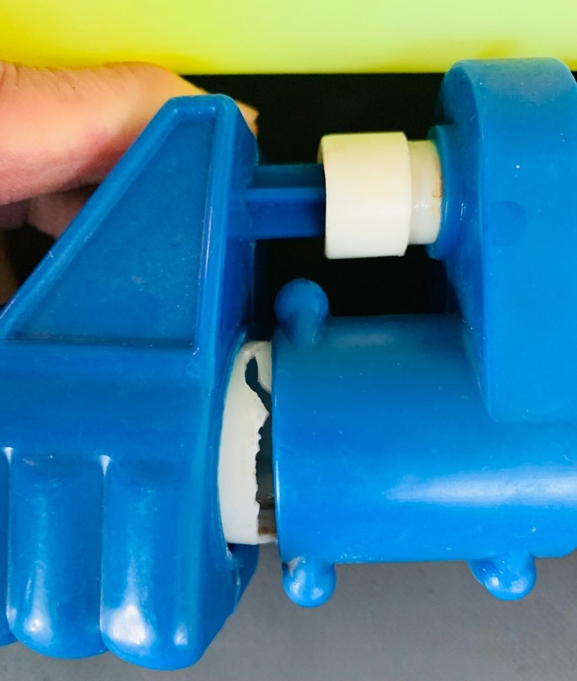 Collectible Original Retro Super Soaker 100 w/original box - good cond ...