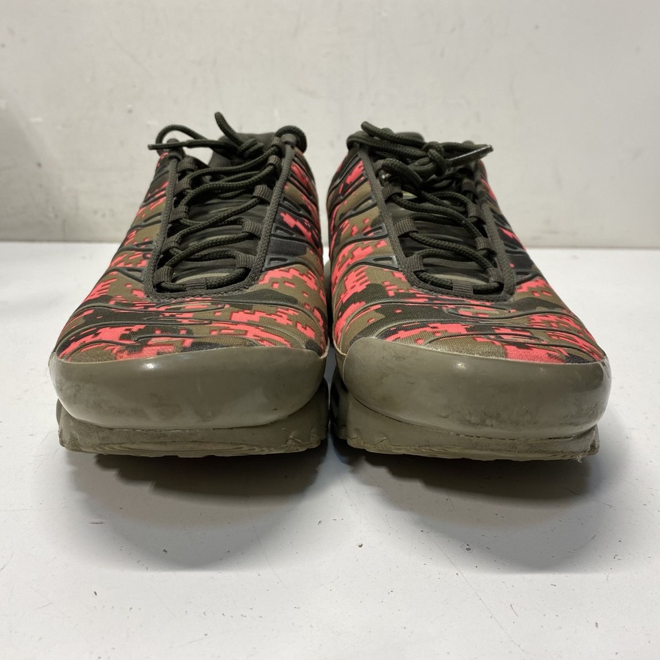 Nike Air Max Plus TN Red/Black Camo Athletic Shoe Men Size 11.5 | eBay