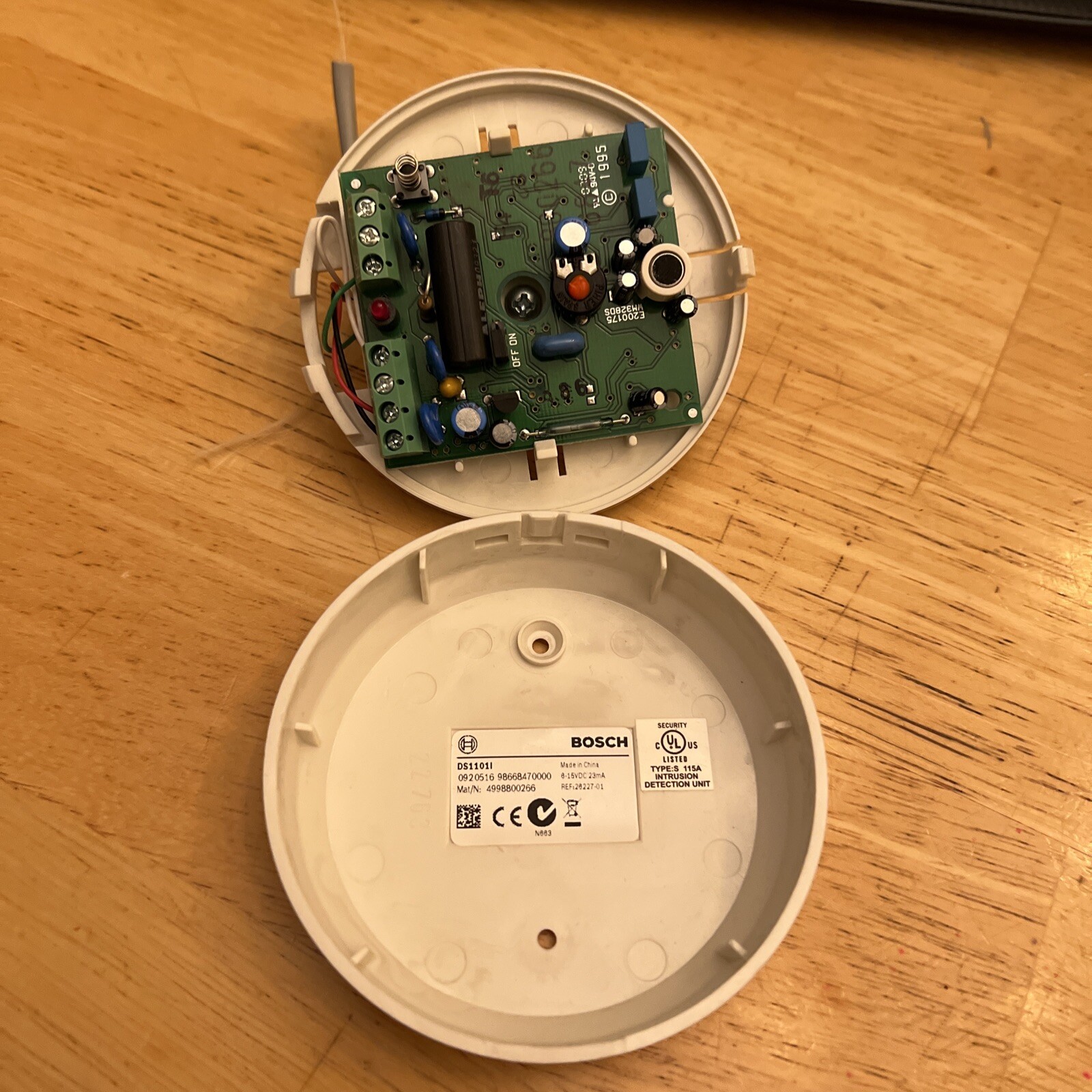 Bosch DS1101I Round Glass Break Detector - Tested & Working | eBay