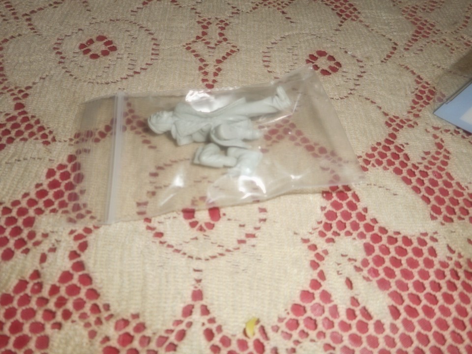 NEW WORLD MINIATURES 35041, 1/35 LRDG NCO RESIN MODEL KIT | eBay