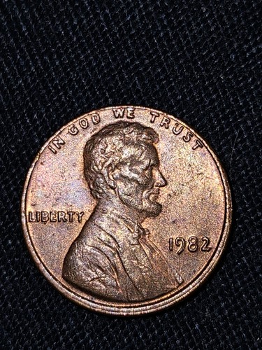 1982 Penny Errors, No Mint Mark, Struck Off Center, DDO, Letters On Rim ...