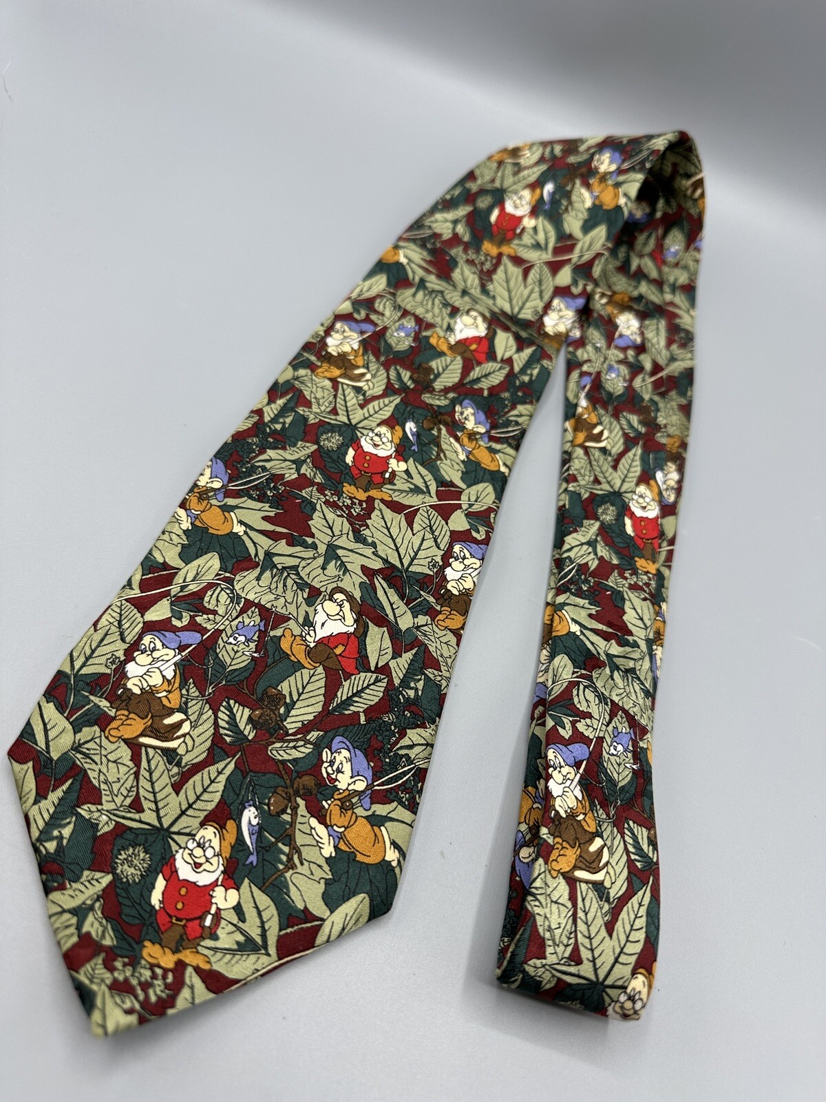 The Disney Store Disney Seven Dwarf Necktie Tie 100% … - Gem