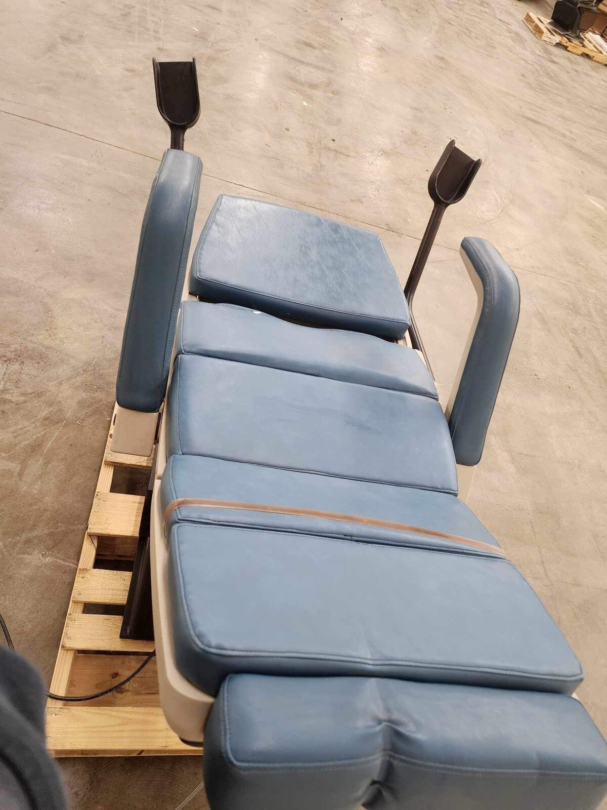 Midmark 413 Chair | eBay