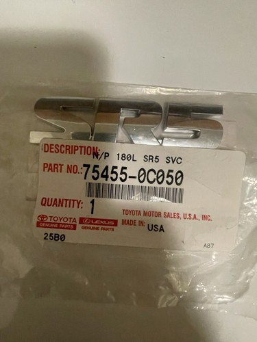 GENUINE TOYOTA 754550C050 VARIOUS MODELS BACKDOOR SR5 EMBLEM 754550C050 ...