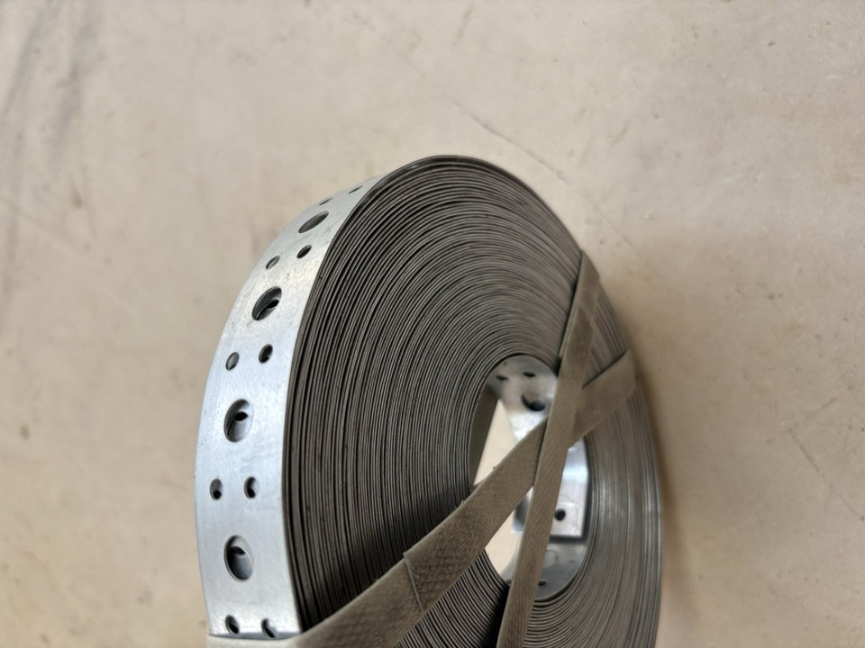 25mmx25m Galvanised Steel Metal Fixing Band Perforated Strapping ...