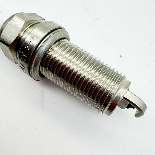 6Pcs FR7NPP332 Spark Plugs Platinum For BOSCH BMW X3 X5 E60 E83 E85 E90 ...