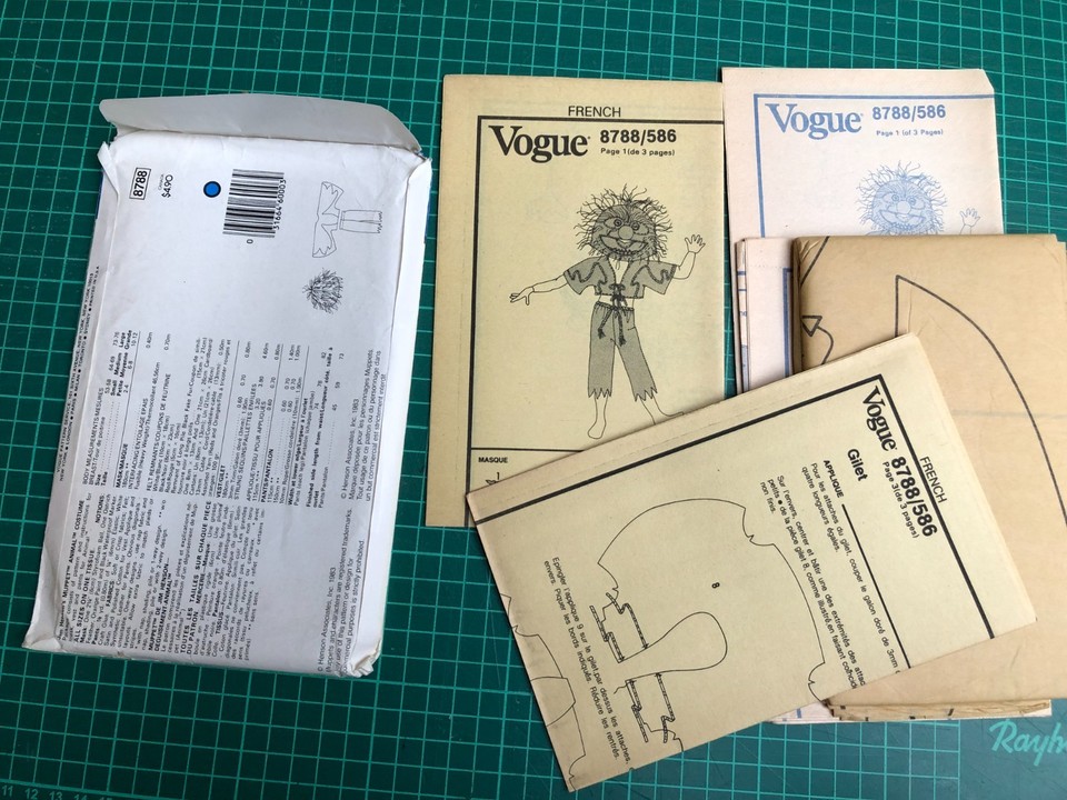Vintage an 70/80 patron couture 8788 Vogue Craft / Muppet's Costumes ...