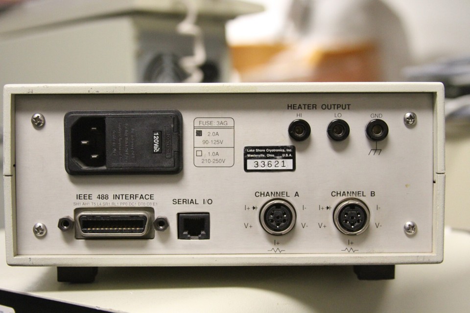 Lakeshore 330 Autotuning Temperature Controller | eBay