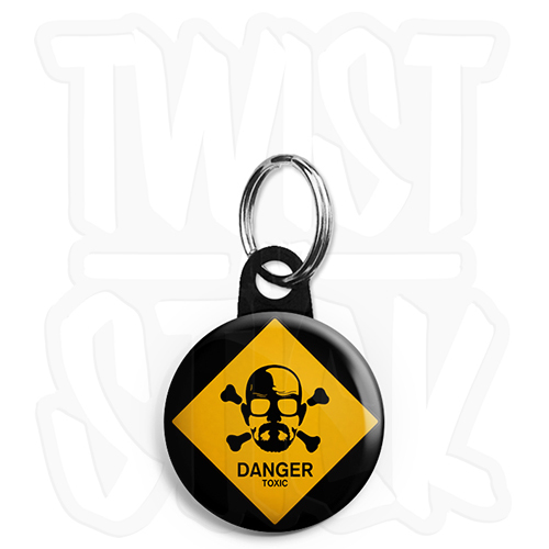 Breaking Bad - Walt Danger Toxic - 25mm TV Keyring Button Badge, Zip ...