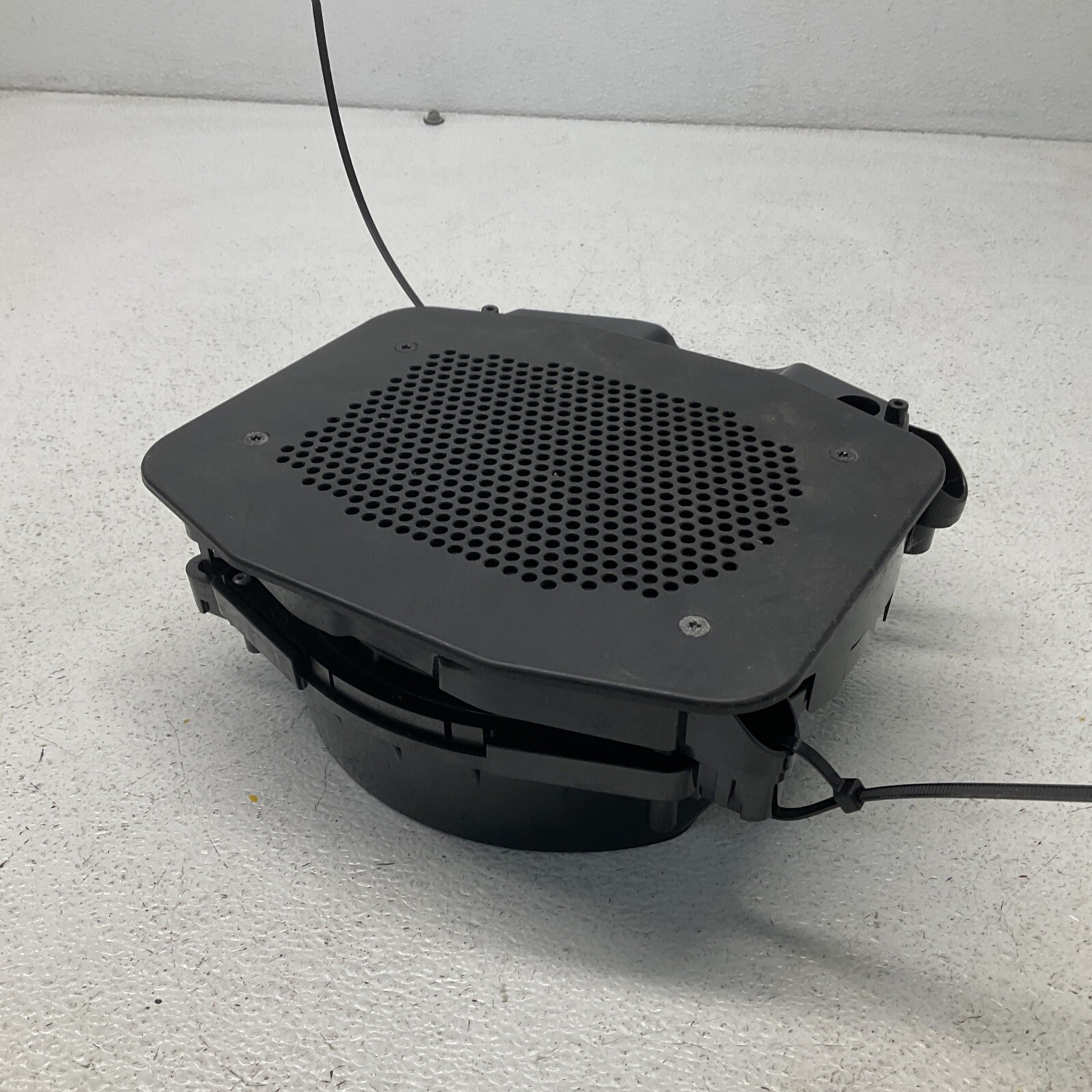 🥇07-10 BMW E70 X5 CENTER RIGHT SUBWOOFER SPEAKER 6971884 OEM | eBay