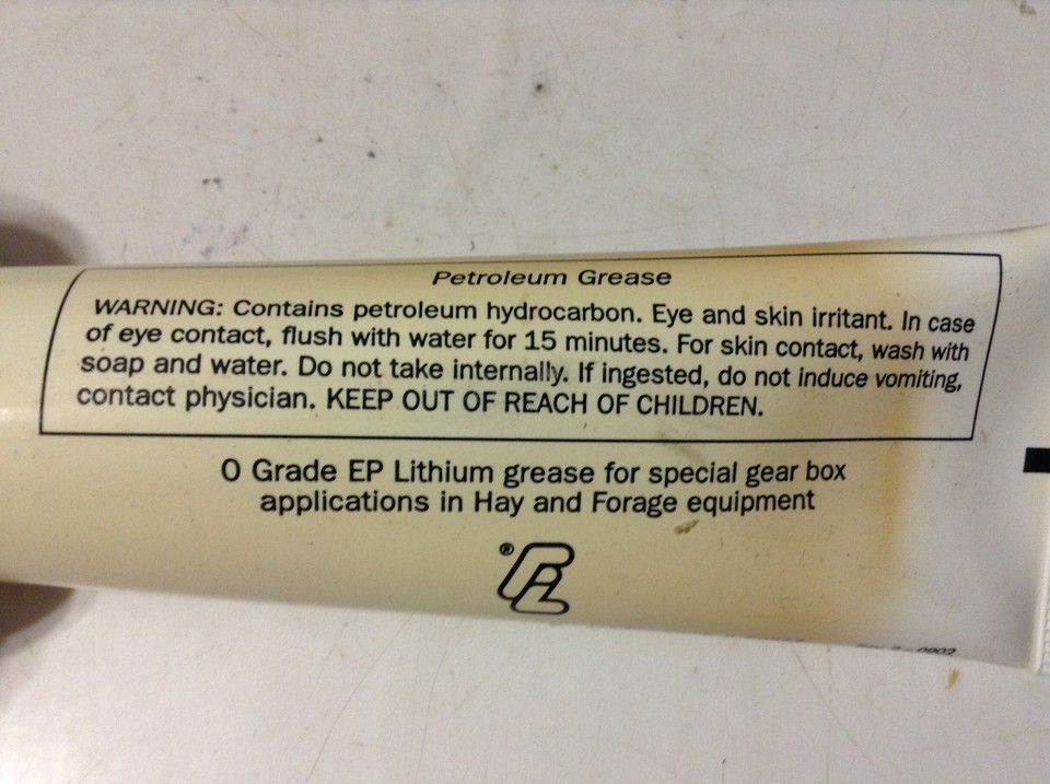 B505226 - A New Tube Of EPO Grease For A CaseIH 3204, 3205, 3206 Disc ...