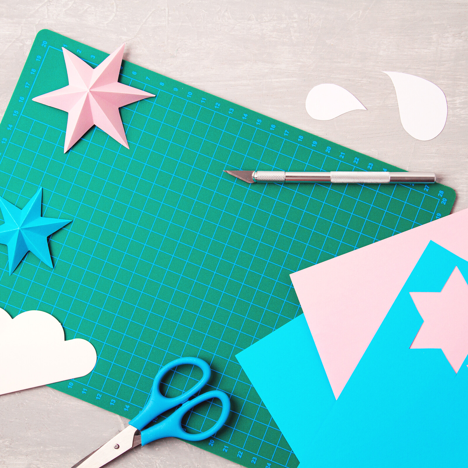 Cutting Mat & Metal Ruler Set A4 Grey Mat 20CM 0.7mm Thick Ruler | eBay