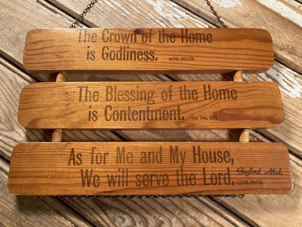 Vintage Religious Décor Wall Plaque Bible Quote Home Contentment MI ...