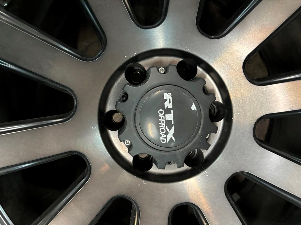 Set of Used 20x9 '00-'25 Silverado 1500 RTX Panzer Rims 295/55R20 Recon ...