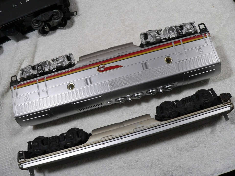 Lionel Postwar O-Gauge Santa Fe B Units | eBay