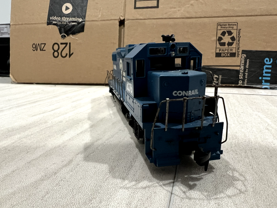 Athearn HO Scale Conrail GP38-2 Diesel Locomotive #8276 | eBay