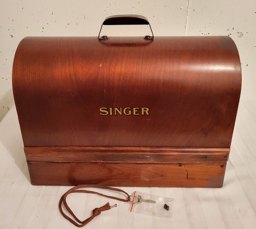 Singer Portable Sewing Machine Model 99-13 Wooden Case & Key 1950 ...