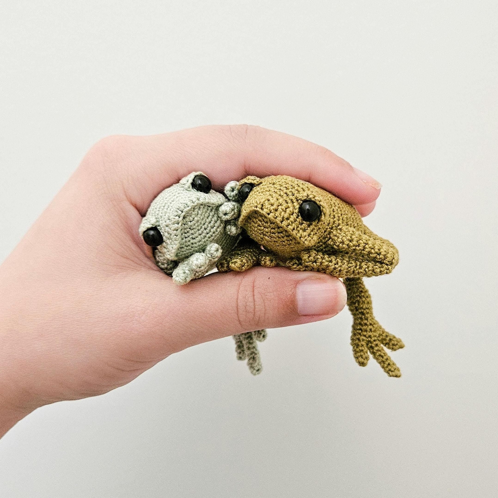 Little Realistic Frog critter stitch crochet pattern amigurumi | eBay