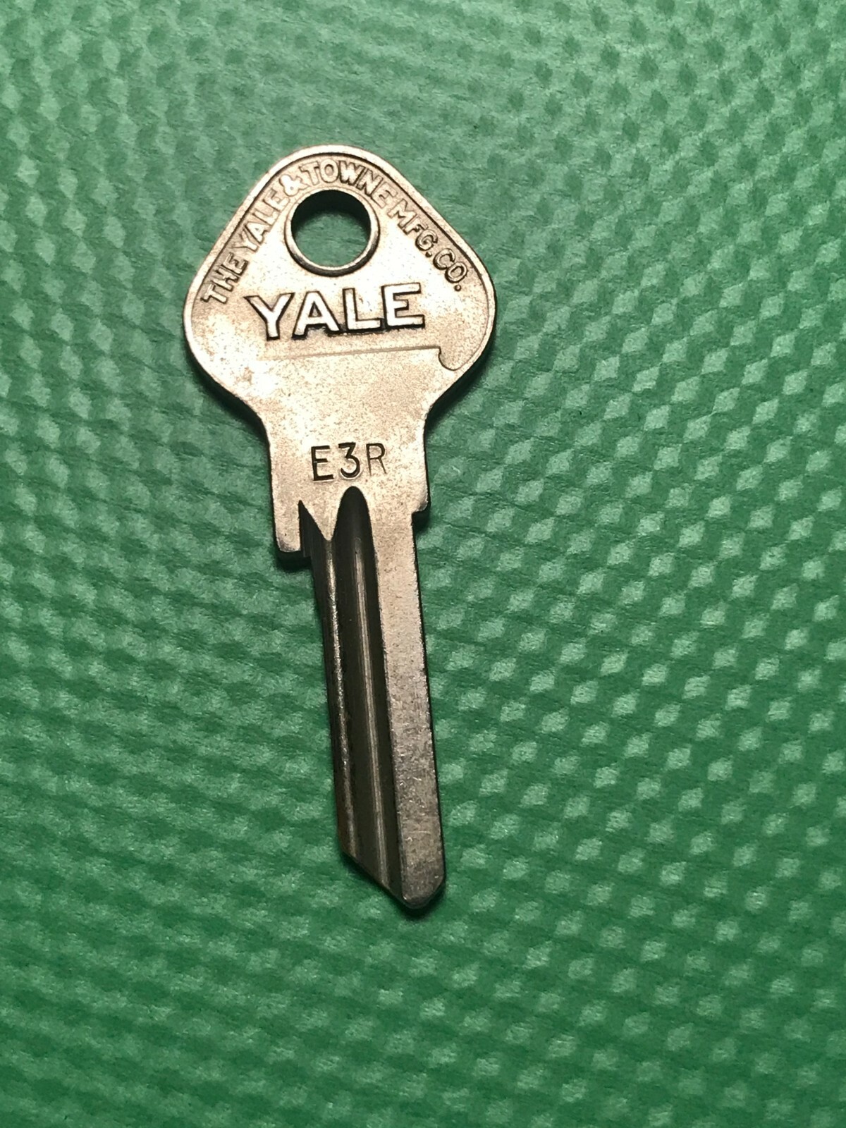 YALE DPCD KEY BLANK E3R | eBay