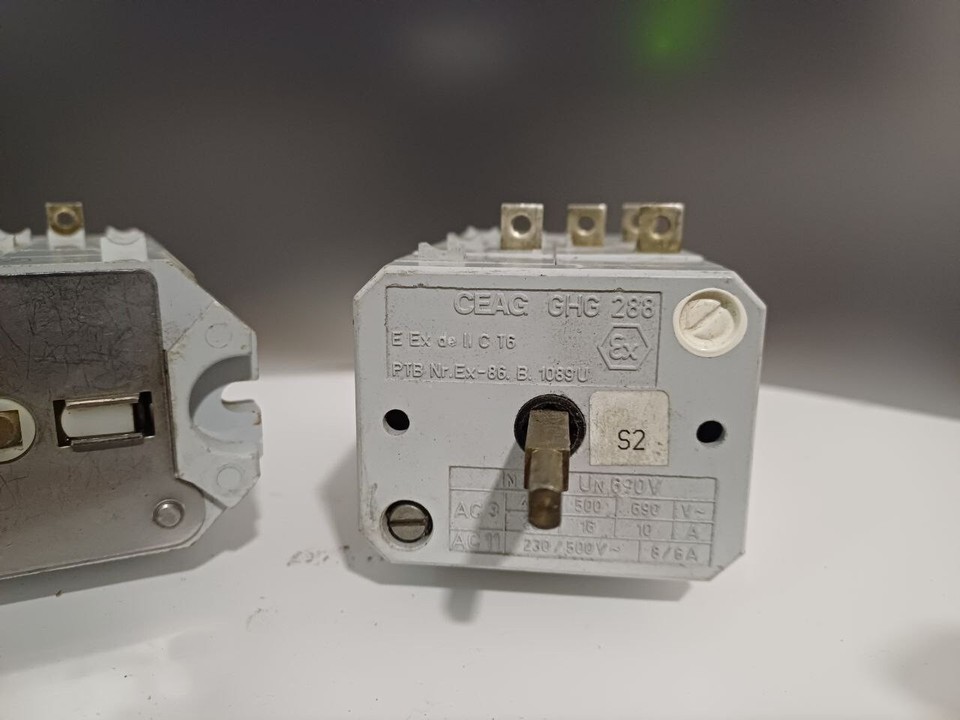 CEAG GHG 288 Explosion Protected Safety Switch | eBay