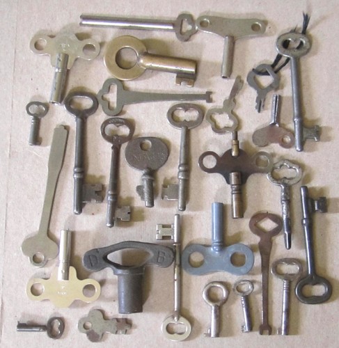 Vintage Antique Barrel and Skeleton Key Lot- See Pictures ~ Good Old ...