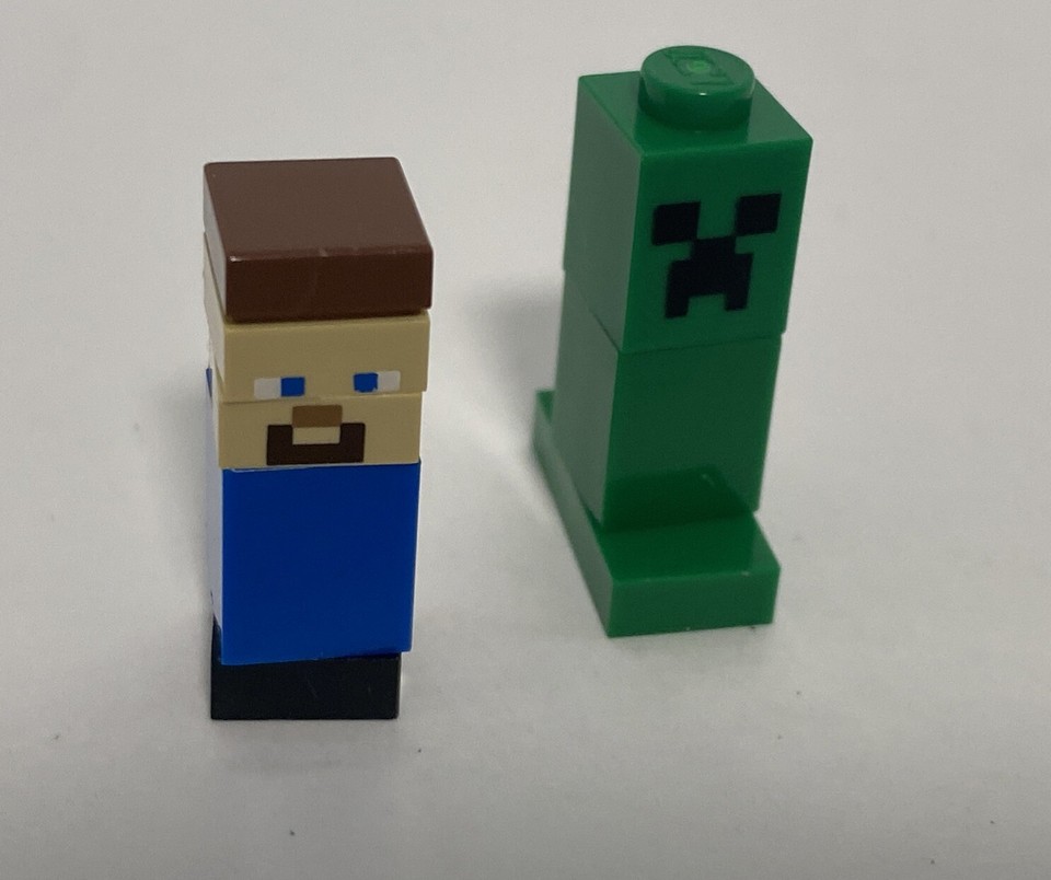 LEGO Minecraft 21102 Micro World The Forest set Steve & Creeper Retired ...