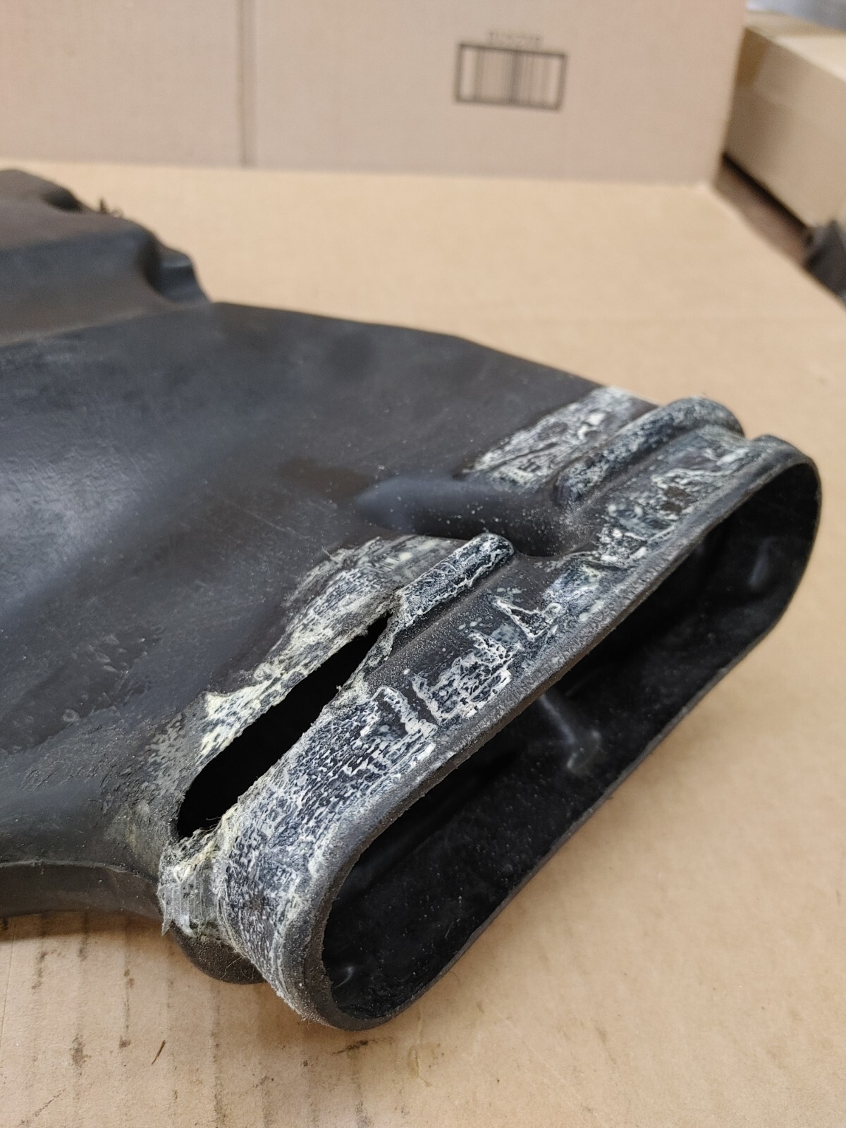 1976 1977 1978 1979 CORVETTE L48 AIR CLEANER FRONT CENTER INTAKE DUCT ...