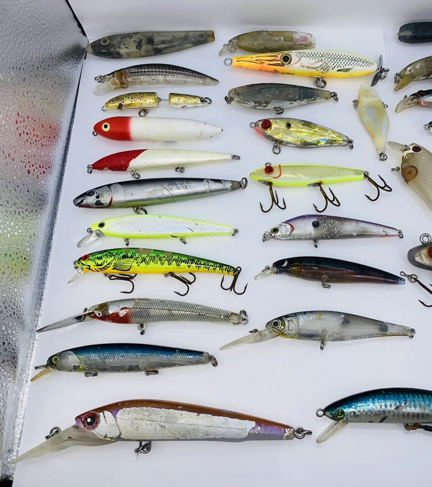 LOT of 31 Random & Broken LURE BLANKS MirrOlure Rapala Bomber Heddon Yo ...