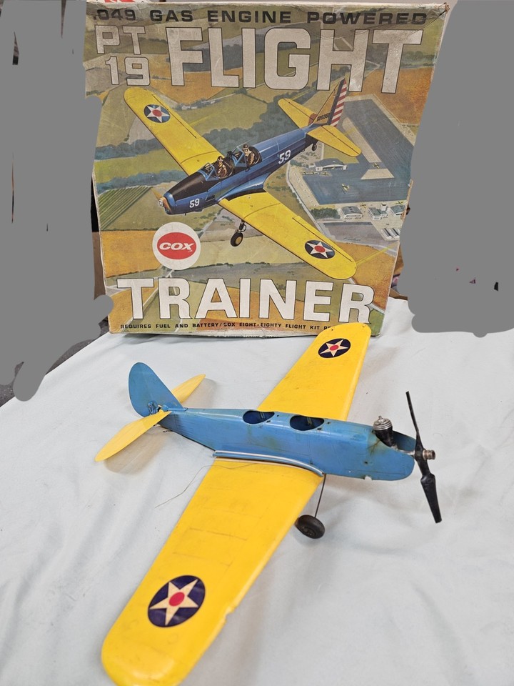 Cox Pt-19 Vintage Flight Trainer Gas Powered Control Line Model ...