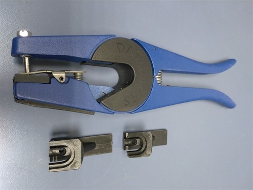 Datamars Universal Tag Applicator Ear Cattle Pigs Livestock NEW | eBay