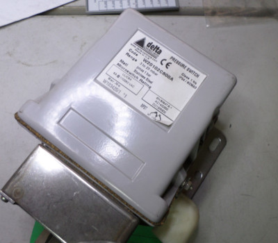 DELTA CONTROLS - PRESSURE SWITCH 3...25mbar - 1 Bar max W20102C600A | eBay