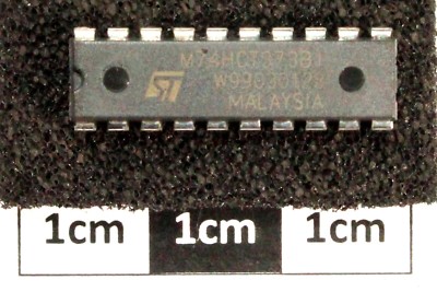 STMicro M74HCT373B Octal D-Type Latch Tri-State DIL20 | eBay Australia