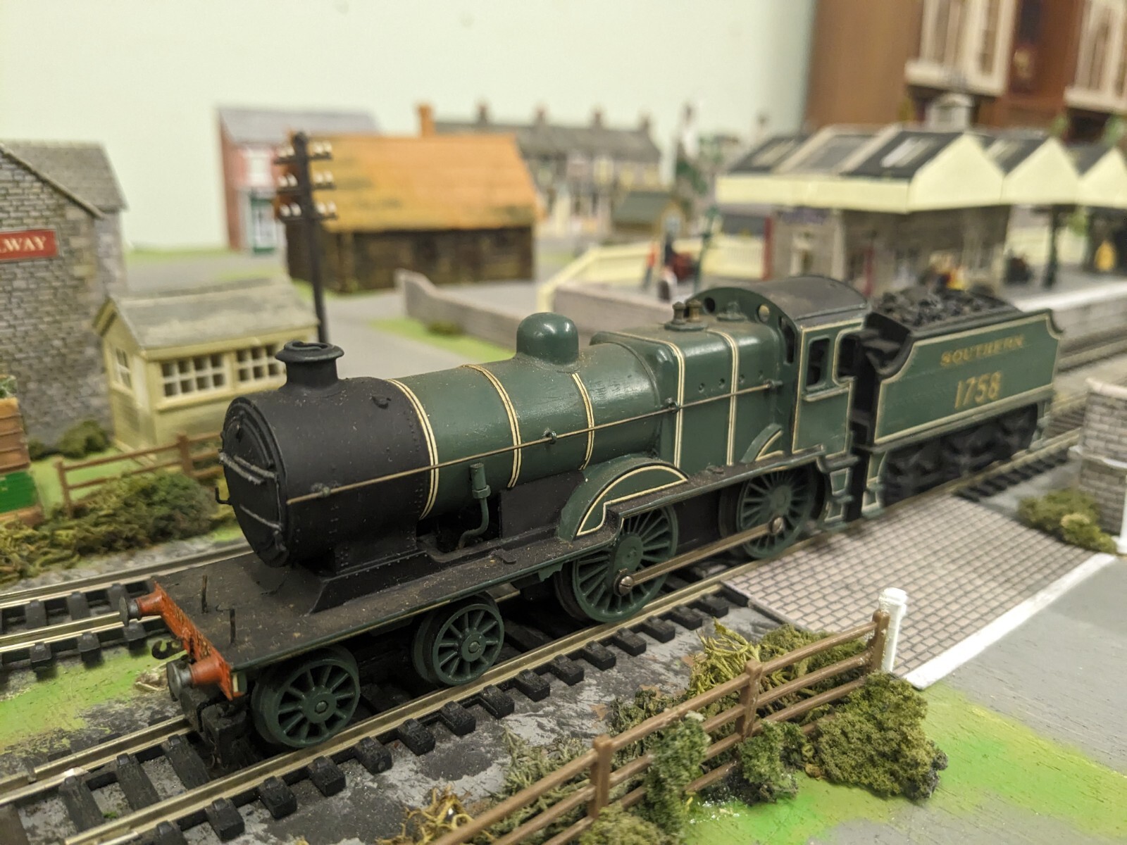 Triang R350 31757 Class L1 4-4-0 Green Tender LOCO for sale online | eBay