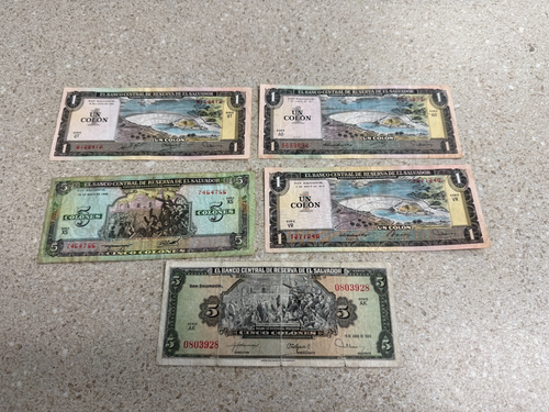 Lot of 5 El Salvador Colones Banknotes, 1 colon & 5 colones, 1977-1990 ...