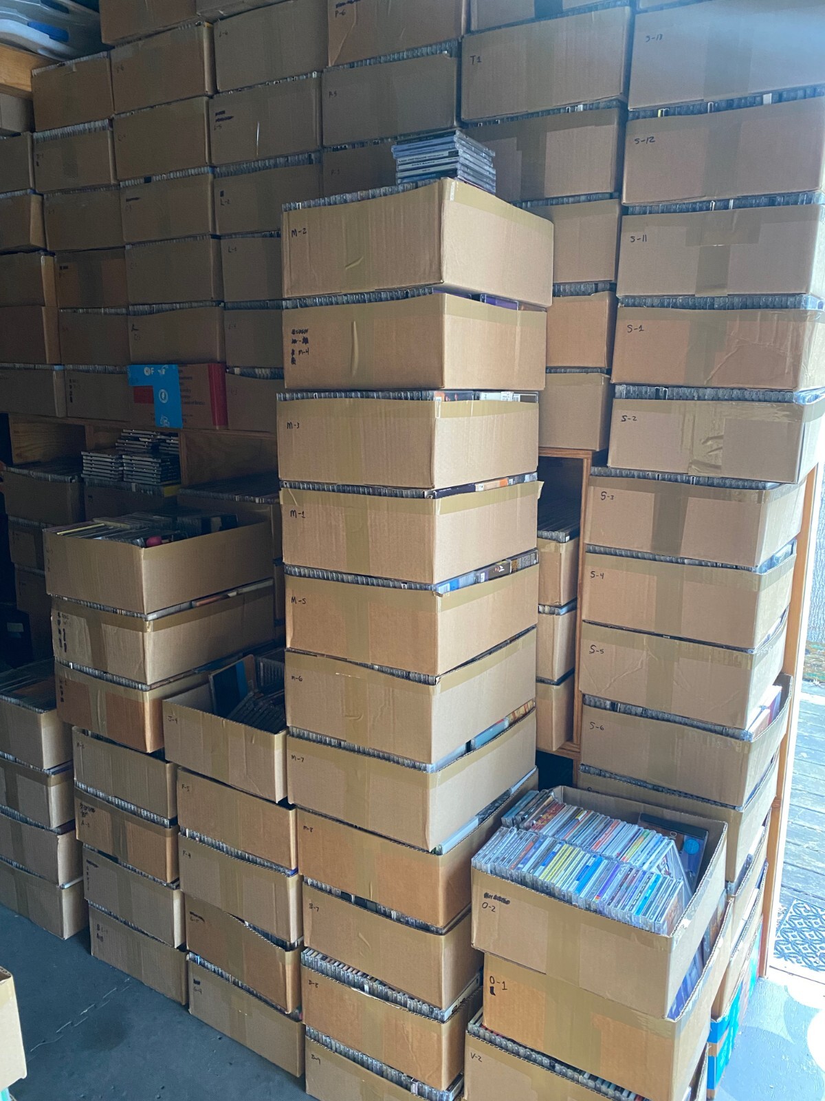 Bulk Wholesale CD lot of 30! Female Pop Rock R&B 70's 80's 90's 2000's ...