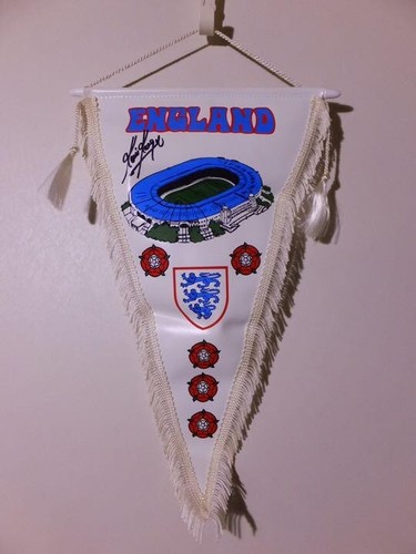 KEVIN KEEGAN Signed ENGLAND Pennant Authentic Autograph | eBay