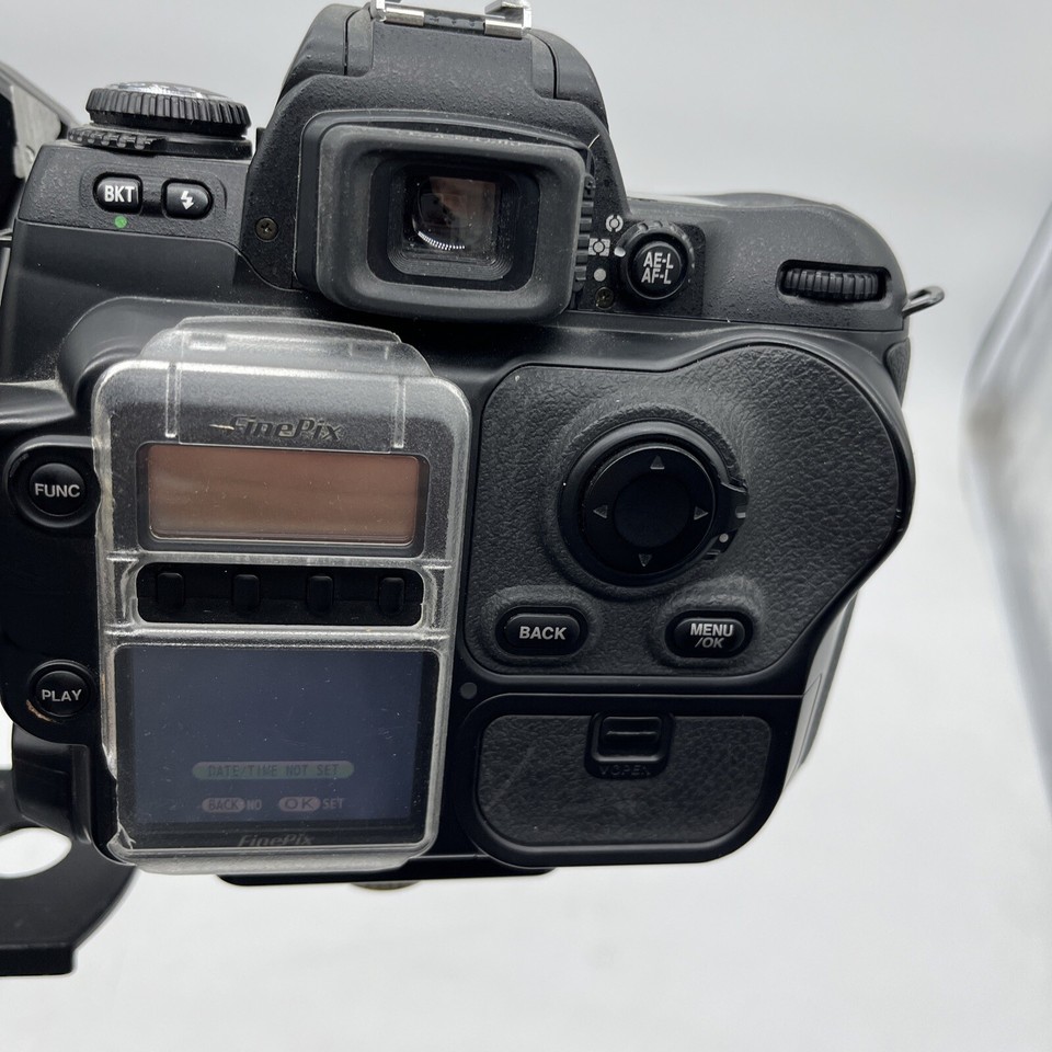 Fujifilm FinePix Series S3 Pro 12.9 MP Digital SLR Camera Black Body ...