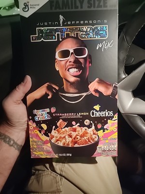Justin Jefferson’s JETTAS Cereal Box | eBay